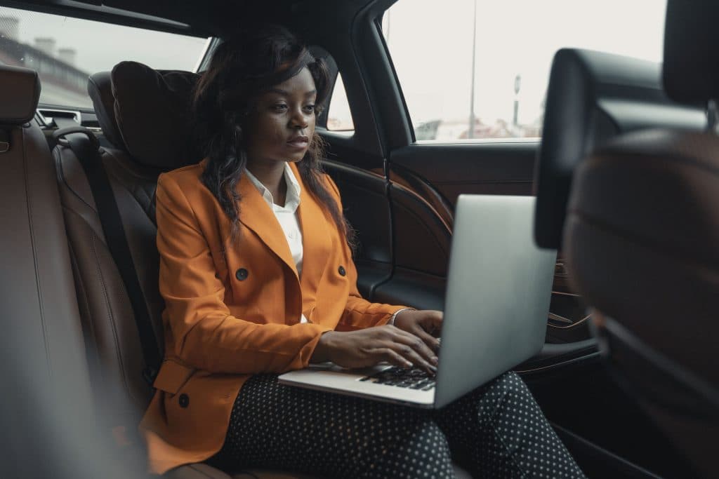 Affordable Shuttle Between JFK And LGA: Honest 2026 Cost Guide